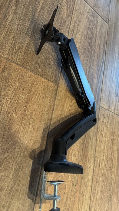 Suport monitor prindere birou Zalau • OLX.ro