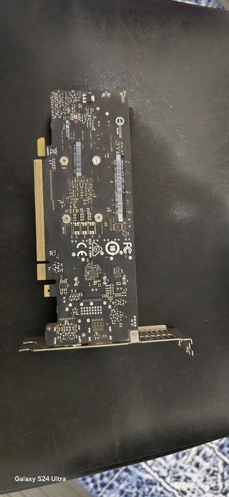 Placă video GTX 1050 low profile Lupeni • OLX.ro