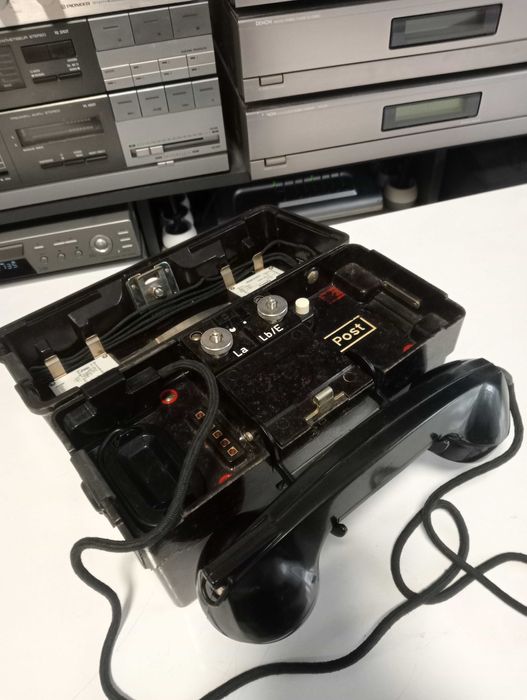 Vind telefon vechi de armata Germană Braila • OLX.ro