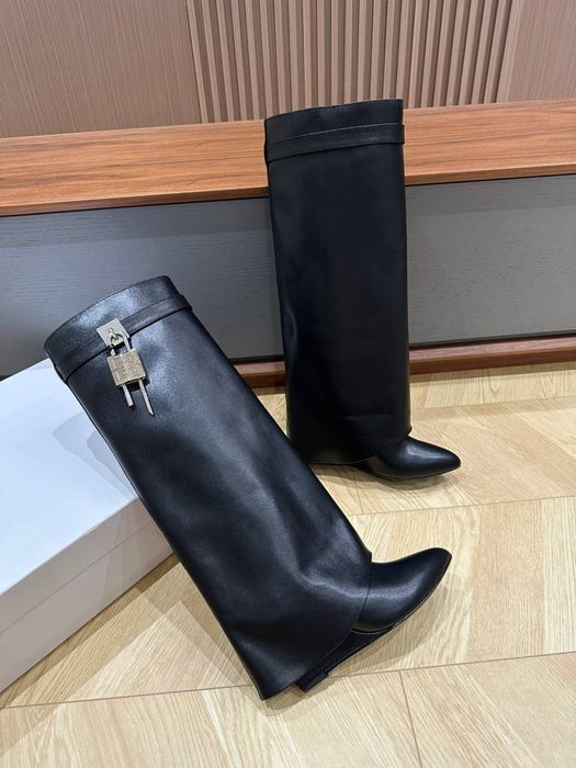 Cizme Givenchy 35-42 Voluntari • OLX.ro