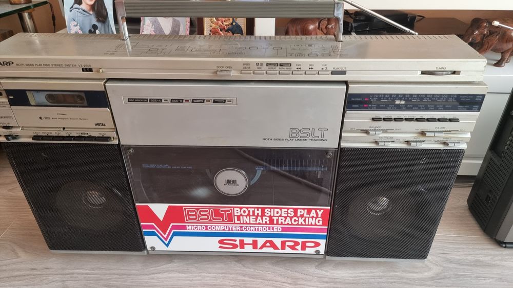 Boombox Sharp vz 2500 Roman • OLX.ro