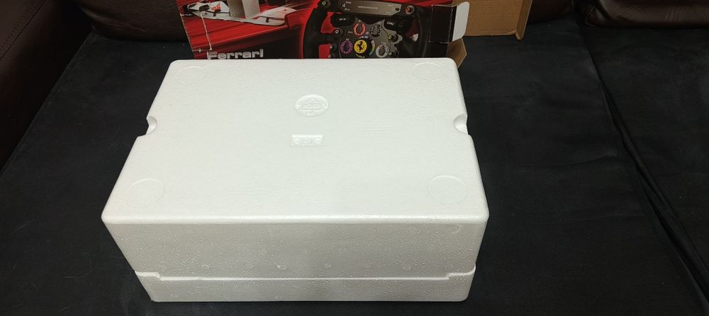 Volan Ferrari F1 Thrustmaster Oradea • OLX.ro