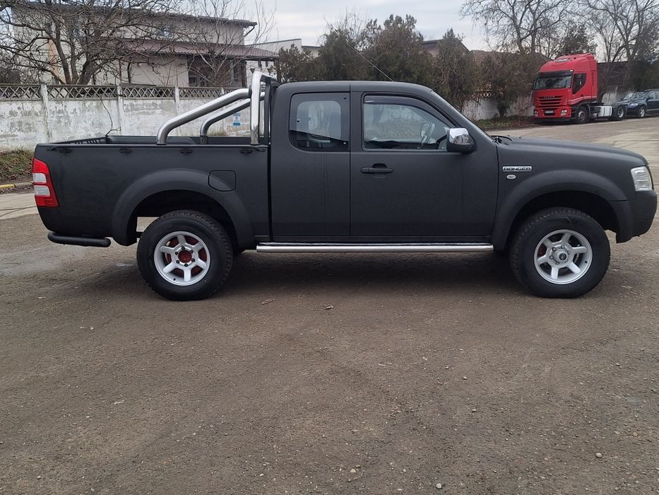 Ford ranger 2.5 diesel 4x4 mic mare clima bena lunga Zalau • OLX.ro