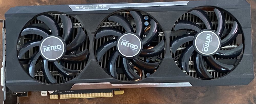 SAPPHIRE Radeon R9 390X NITRO 8GB GDDR5 512bit (11241-04-20G) Placa vi ...