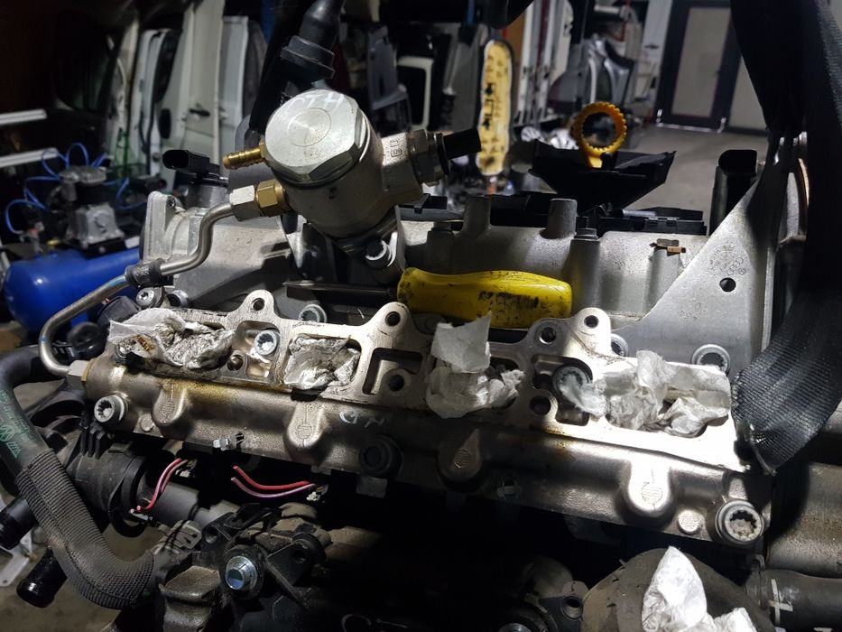 Injector injectoare pompa injectie 1.4 TSI CTH vw tiguan touran ...