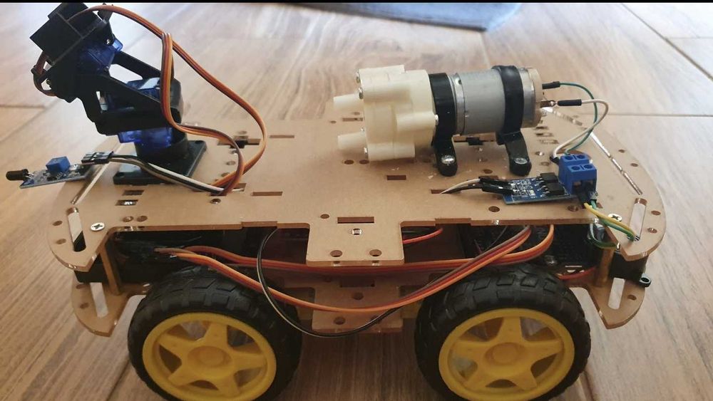 Lucrari licenta Inginerie electrica Arduino Disertatie Robotica ETTI ...