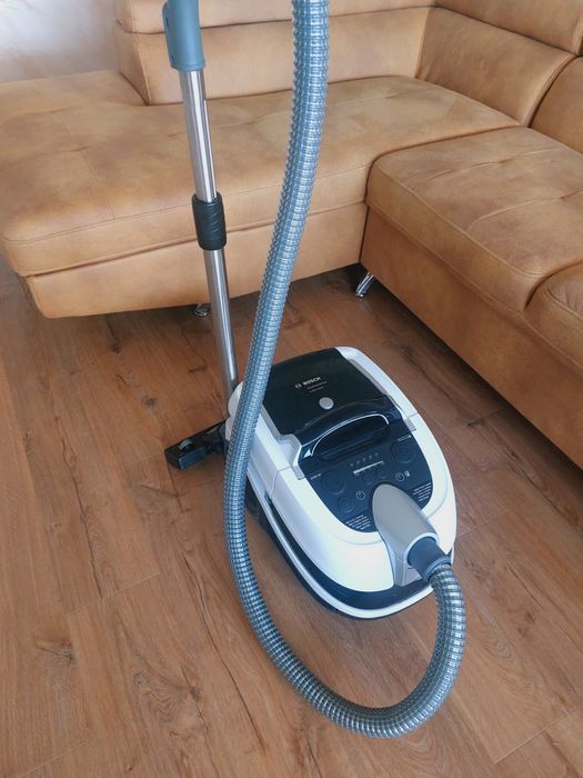 Прахосмукачка Bosh / Бош гр. София Младост 2 • OLX.bg