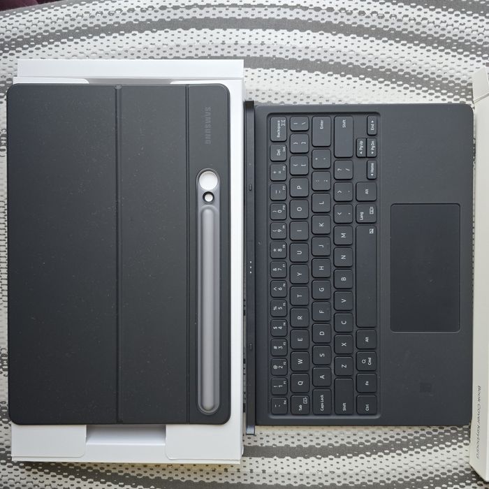 Калъф SAMSUNG Book cover keyboard за TAB S9 КАЛЪФ SAMSUNG BOOK COVER гр ...