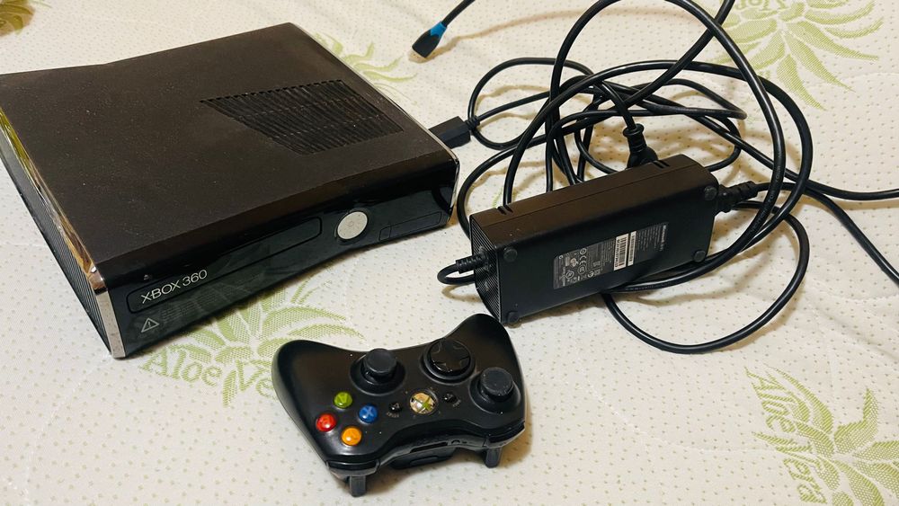 Игрова конзола XBOX 360 S с. Равда • OLX.bg