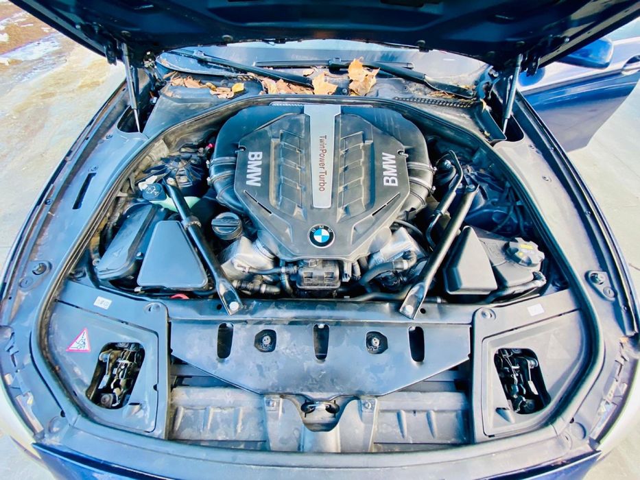 BMW Seria 5 F10 550i – 4.4 V8 TwinPower Turbo – 308 kW (420 CP) – 2011 ...