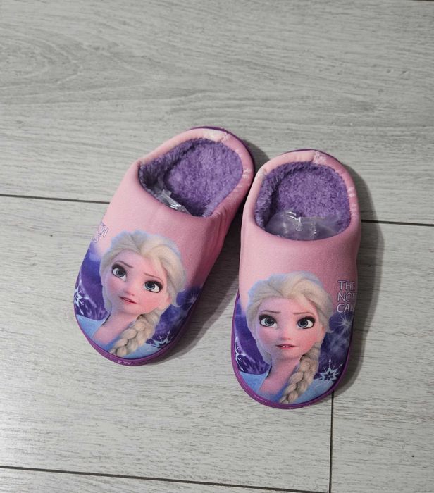 Papuci Elsa, marime 26-27 Pitesti • OLX.ro