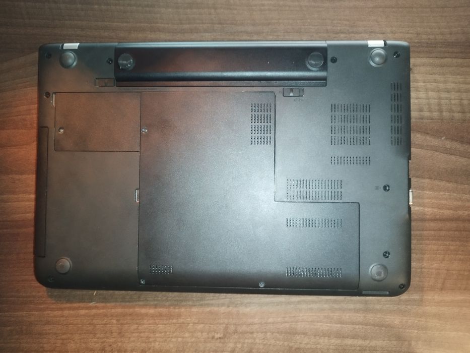 Laptop Lenovo Thinkpad E550, i3, 4gb RAM, 256gb sdd I3-4005U - 2C 4T ...