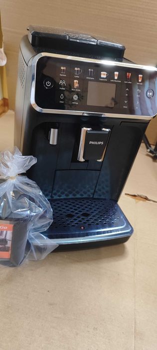 Expresor automat Philips LatteGo seria 5500 esspresor ice coffe Cluj ...