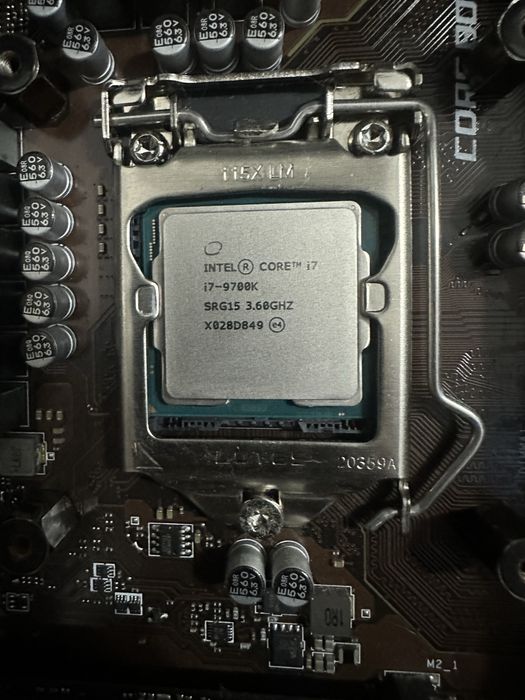 Kit i7 9700k +MSI Z390-A Pro Barlad • OLX.ro