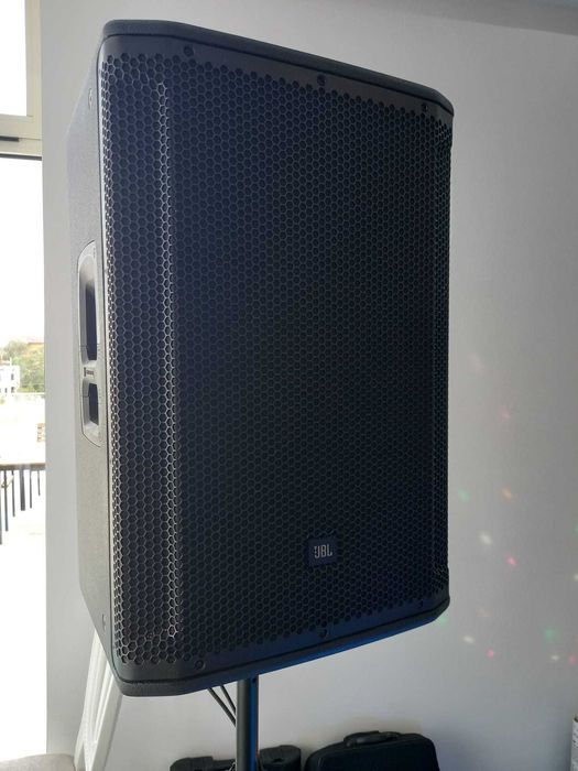 Vând boxe active JBL SRX 815P, amplificare Crown SUA - huse originale ...