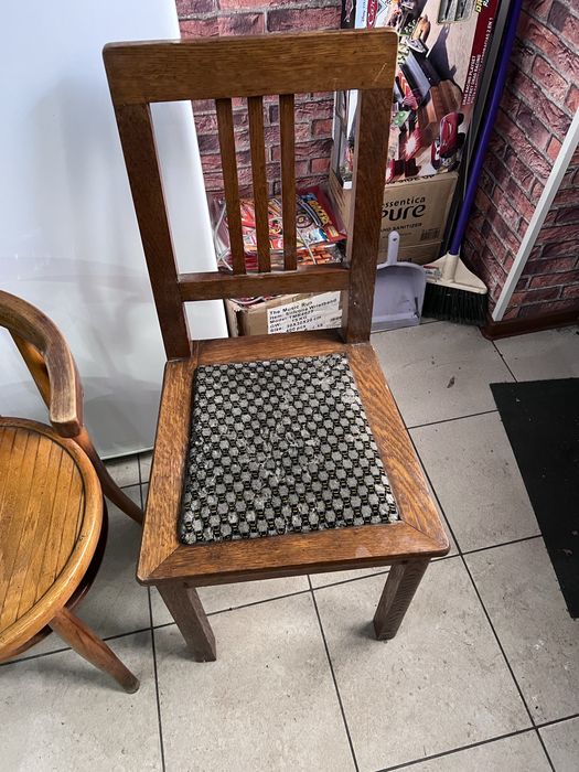 Scaune vintage vechi lemn masiv Ilfov Pantelimon • OLX.ro