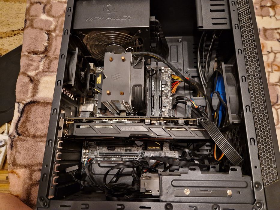 Sistem de pc , mouse aquiris , tastatura, monitor 144hz Mangalia • OLX.ro