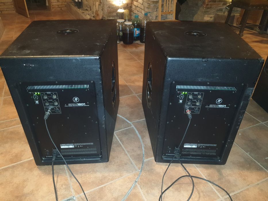 Boxe active Mackie Srm1801 basi 18toli 500w/Srm650 top 15toli 500w ...