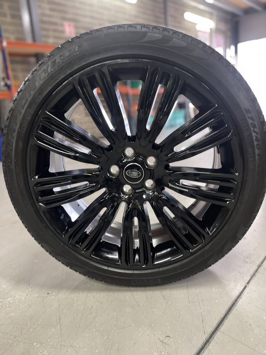 Jante Range Rover Sport R22 L494 Originala Pirelli de vara 70% Nusfalau ...