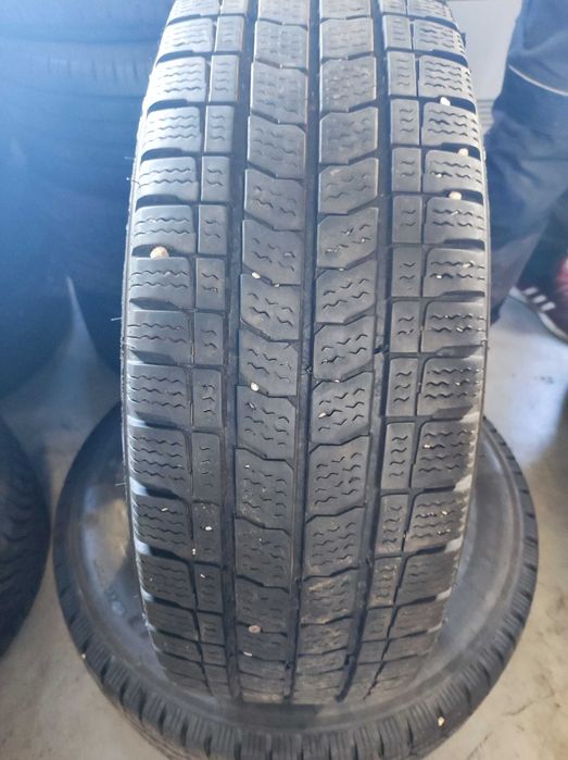 2бр. зимни гуми 215/65/16C BF Goodrich гр. Нови пазар • OLX.bg