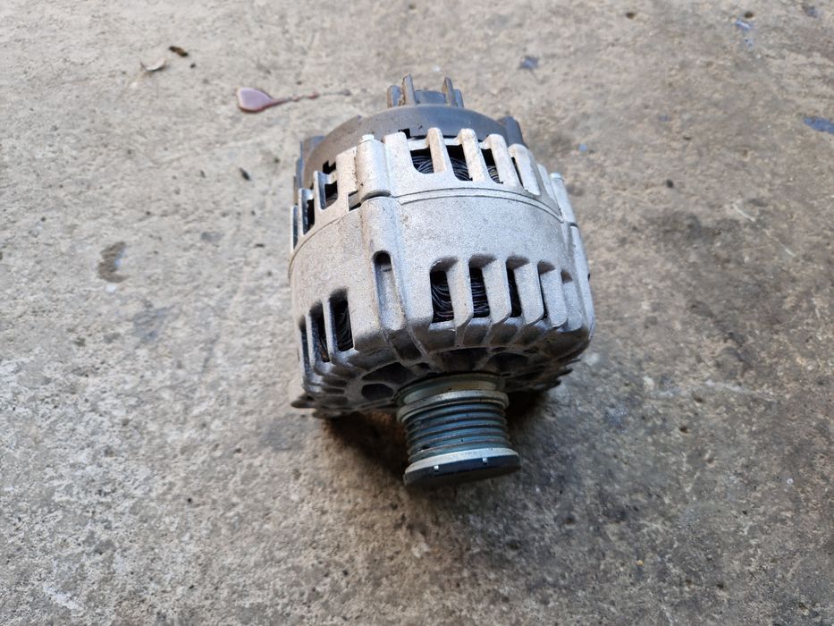 Alternator reconditionat LUCAS AUDI A4 b8 A5 Q5 A6 4f 2.0 tdi LRA03185 ...