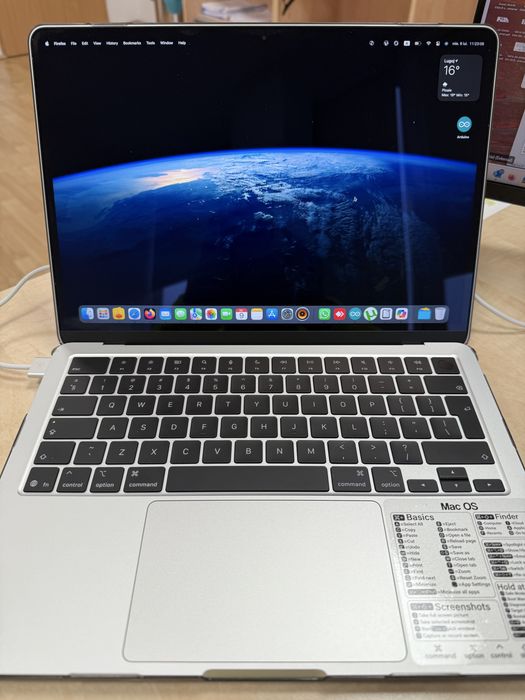 Macbook Air M4 vand/schimb Deva • OLX.ro