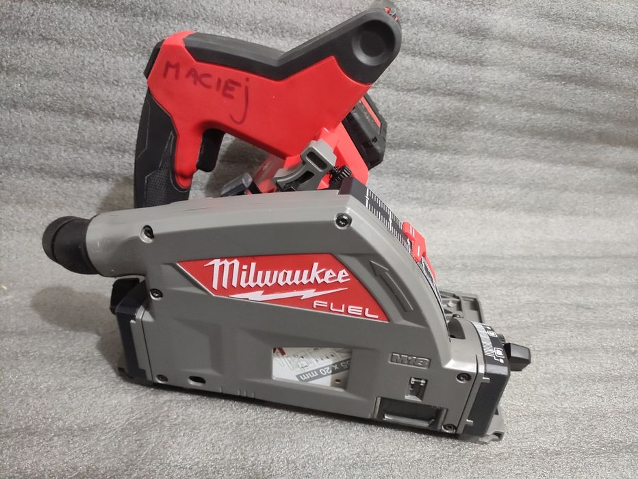 Circular cu plonjare Milwaukee 18V M18 FPS 55 Brushless 2023 Buzau • OLX.ro