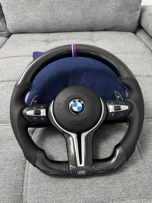 Volan custom carbon Bmw f10 f06 f01 f30 f15 etc Dragasani • OLX.ro