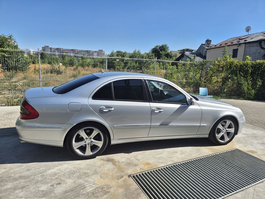 Mercedes Benz w211 fl 2.2 cdi an 2008 Bucuresti Sectorul 5 • OLX.ro