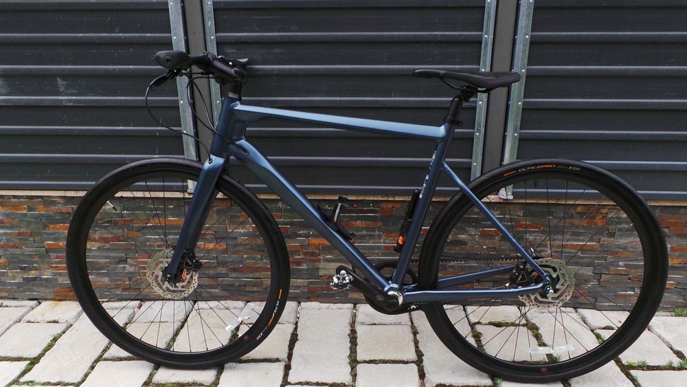 Bicicleta trekking Boardman URB Urban transmisie curea furca carbon ...