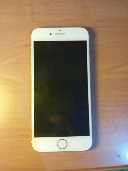 Iphone 8 aproape nou Salasu de Sus • OLX.ro