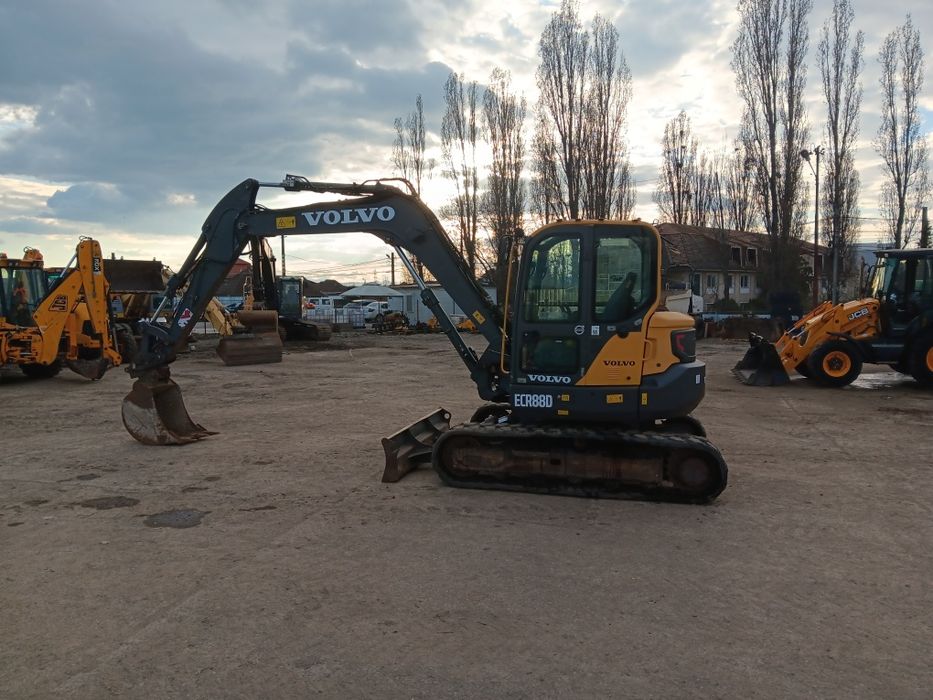 Vând excavator volvo ECR 88 D Campia Turzii • OLX.ro