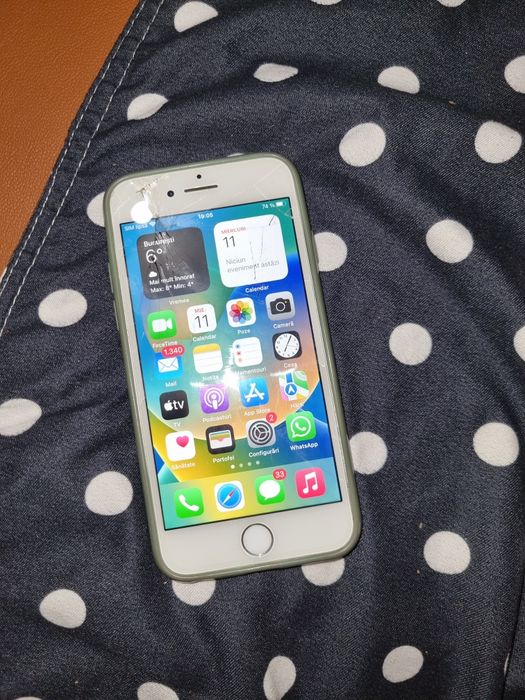 Vând iphone 8 64gb Medgidia • OLX.ro