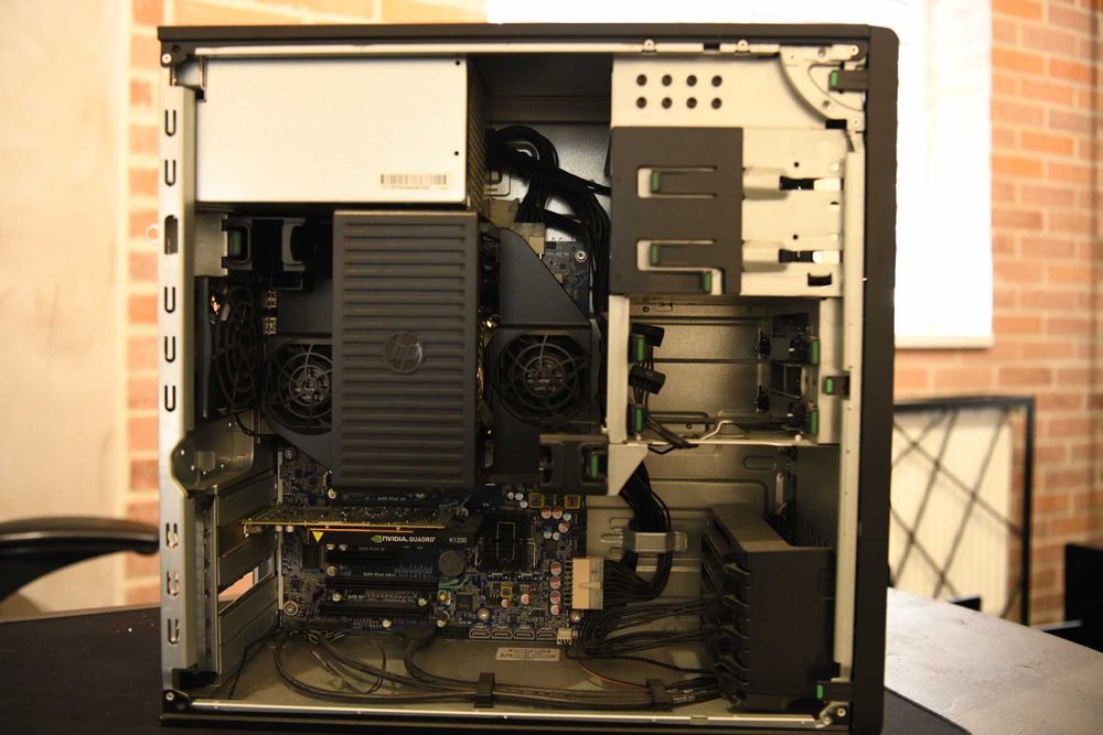 HP Z440 Statie Grafica PC Calculator Workstation Server Intel Xeon Cluj ...