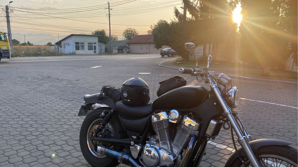 Suzuki Intruder 1400 Deva • OLX.ro