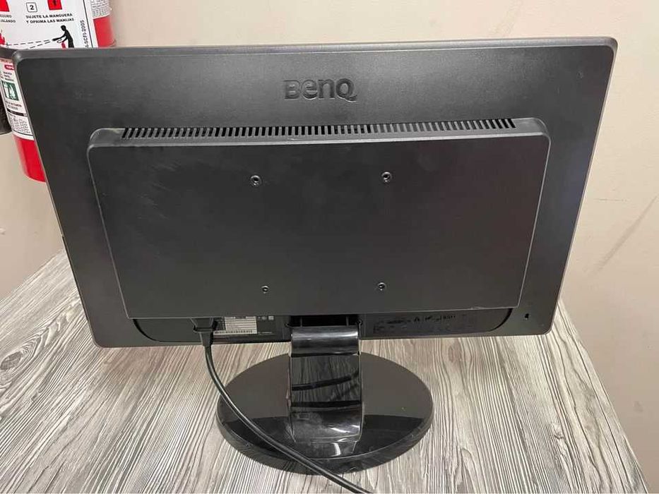 Monitor Benq Led 19' inch 4ms 60Hz prindere vesa Timisoara • OLX.ro