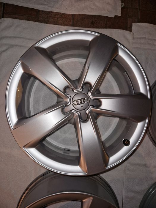 AUDI 7,5J×18 H2 ET37 4G0601025M 37 4G0601025M гр. Плевен Идеален център ...