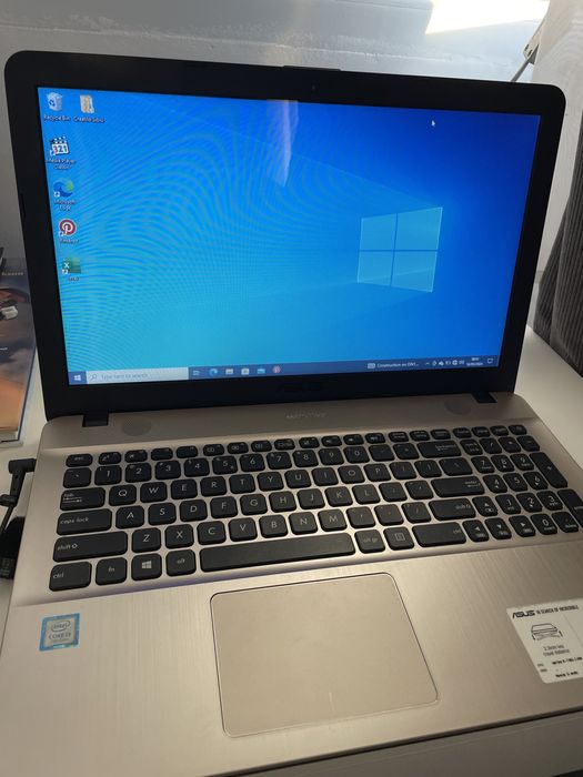 Laptop ASUS sonicmaster Deve • OLX.ro