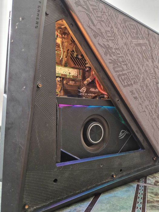 PC Gaming i7-9700F, RTX 2060 Super, Windows 11 Pro, 1TB, Factură eMAG ...