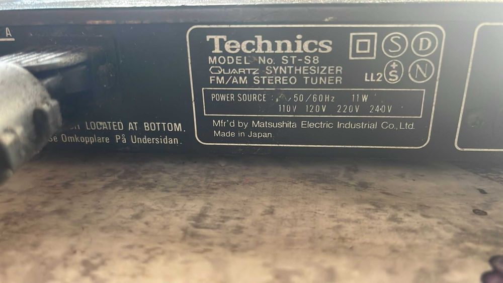 Technics ST-S8, Quartz Synthesizer, FM/AM Stereo Tuner Caineni • OLX.ro