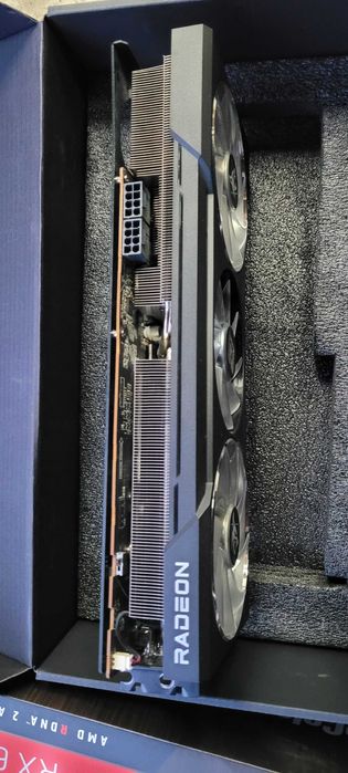 Placa video Radeon RX 6700 XT Hellhound, 12GB GDDR6 , la cutie ca nou ...