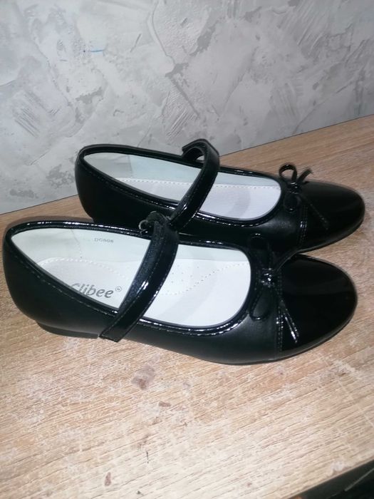 Детски официални обувки гр. Враца Сениче • OLX.bg