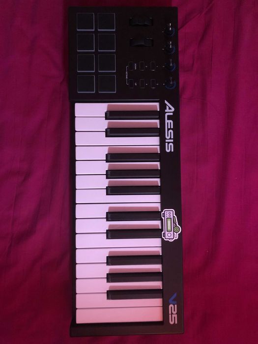 Clapa Alesis V25 - MIDI Controller Bucuresti Sectorul 4 • OLX.ro