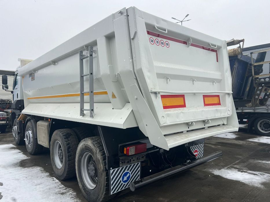 Inchiriem basculanta 8x4 Craiova • OLX.ro