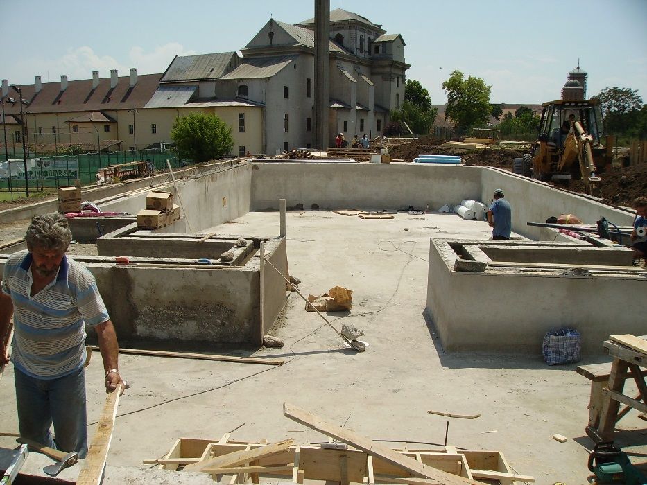 Construim piscine , stranduri Sibiu • OLX.ro