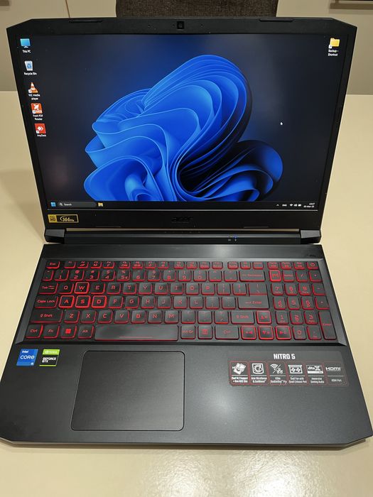 Laptop Acer Nitro 5 + Cadou Casti si Mouse Razer Cocorastii Caplii • OLX.ro