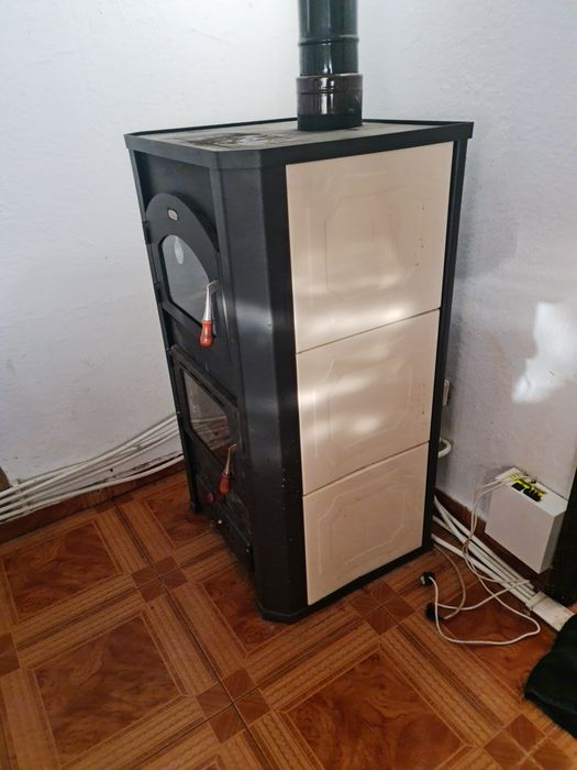 Камина" Prity" с водна риза на дърва с фурна Мощност 23.8 kw. гр. Сливен Руски • OLX.bg