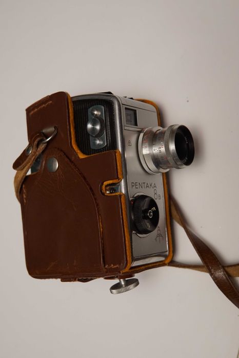 Camera de filmat pelicula 8 mm Pentacon Pentaka 8a Jena Biotar 12.5f/2 ...