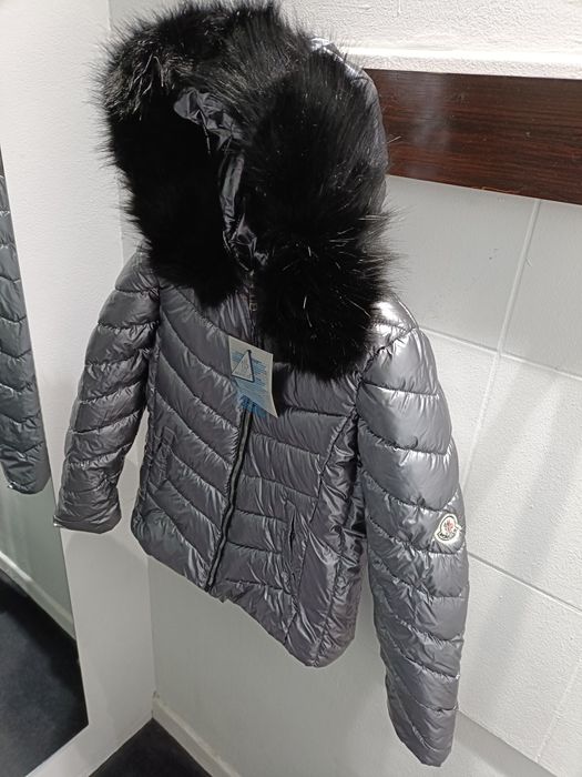Geaca damă Moncler XL Craiova • OLX.ro
