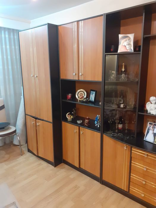 Mobila living plus masa sticla Obcina Ursului • OLX.ro